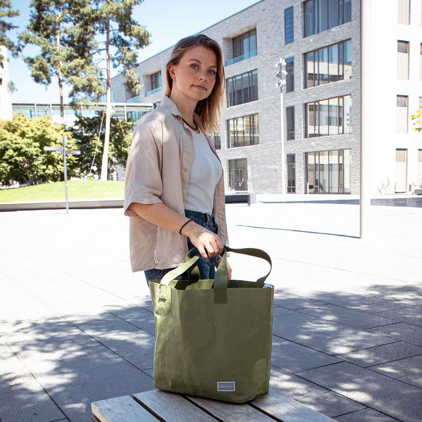 Packliste Strandurlaub: 5 Essentials für einen Strandtag – Paper & Sons